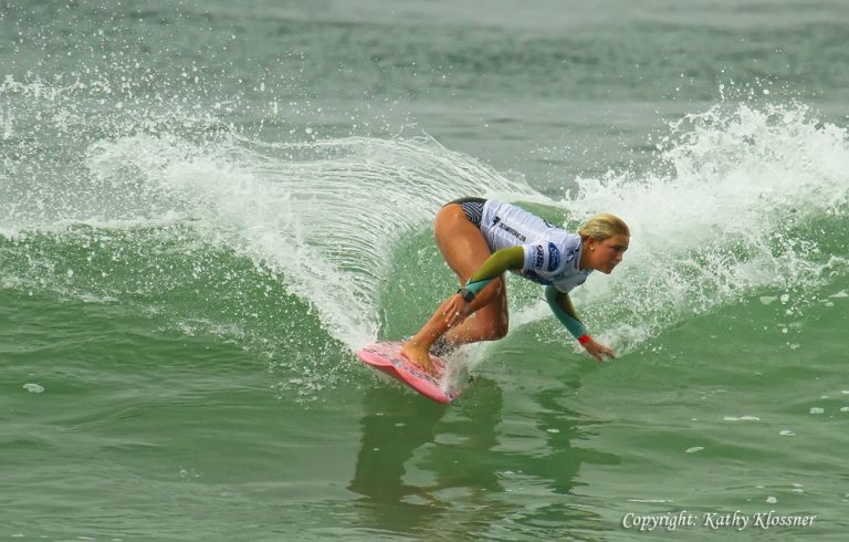 Felicity Palmateer Australian Surfer Girl - Bio and Photos