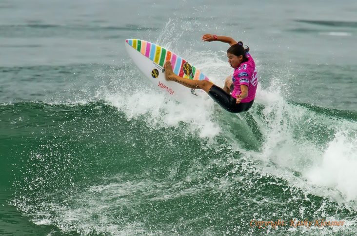Silvana Lima Photos | Professional Brazilian Surfer Silvana Lima Images
