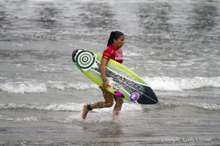 Silvana Lima Photos | Professional Brazilian Surfer Silvana Lima Images