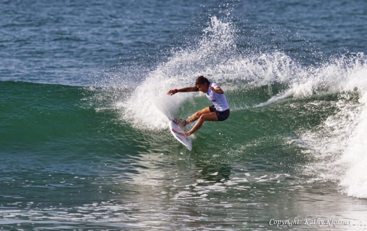 Silvana Lima Photos | Professional Brazilian Surfer Silvana Lima Images