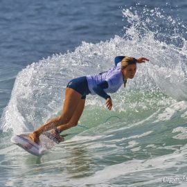 Australian Female Surfers | Australia's Surfer Girls