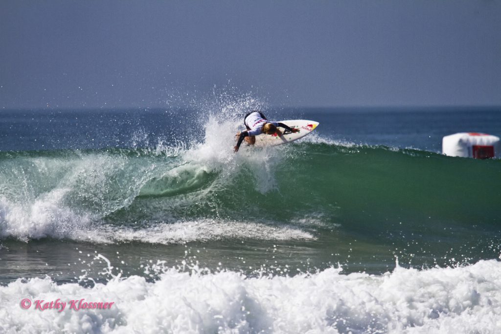 Caitlin Simmers Photos - Surfer Girls